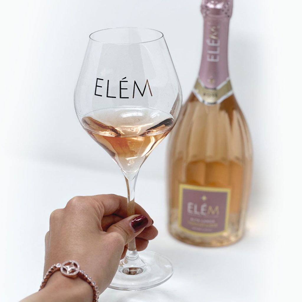 Elèm Fashion - Elem World